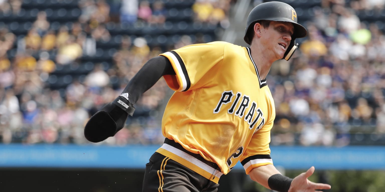 Kevin Newman getting time at short for Pirates