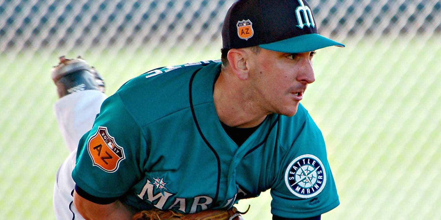 Switch-pitcher Pat Venditte shares approach