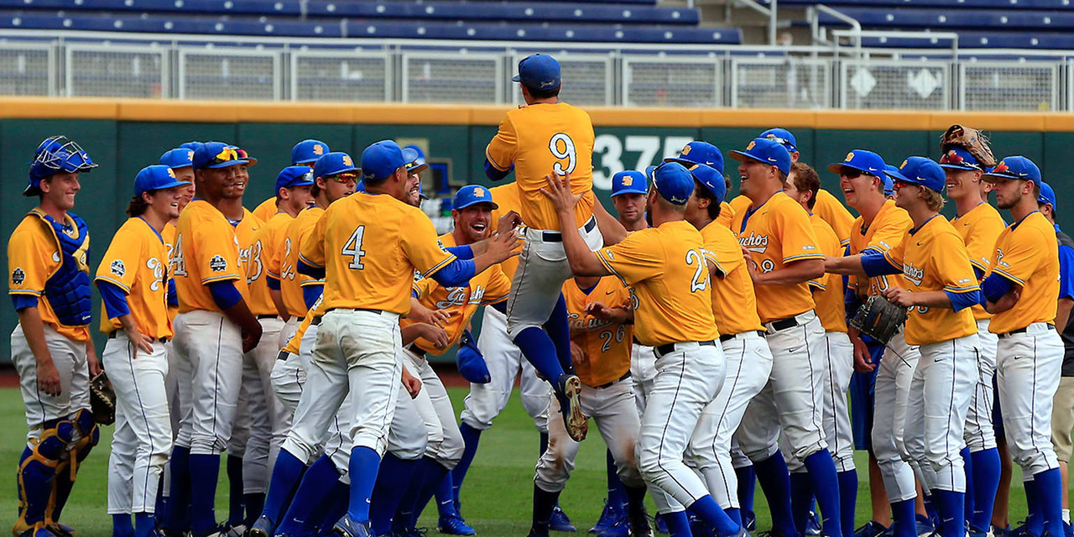 UCSB eliminates No. 3 seed Miami from CWS