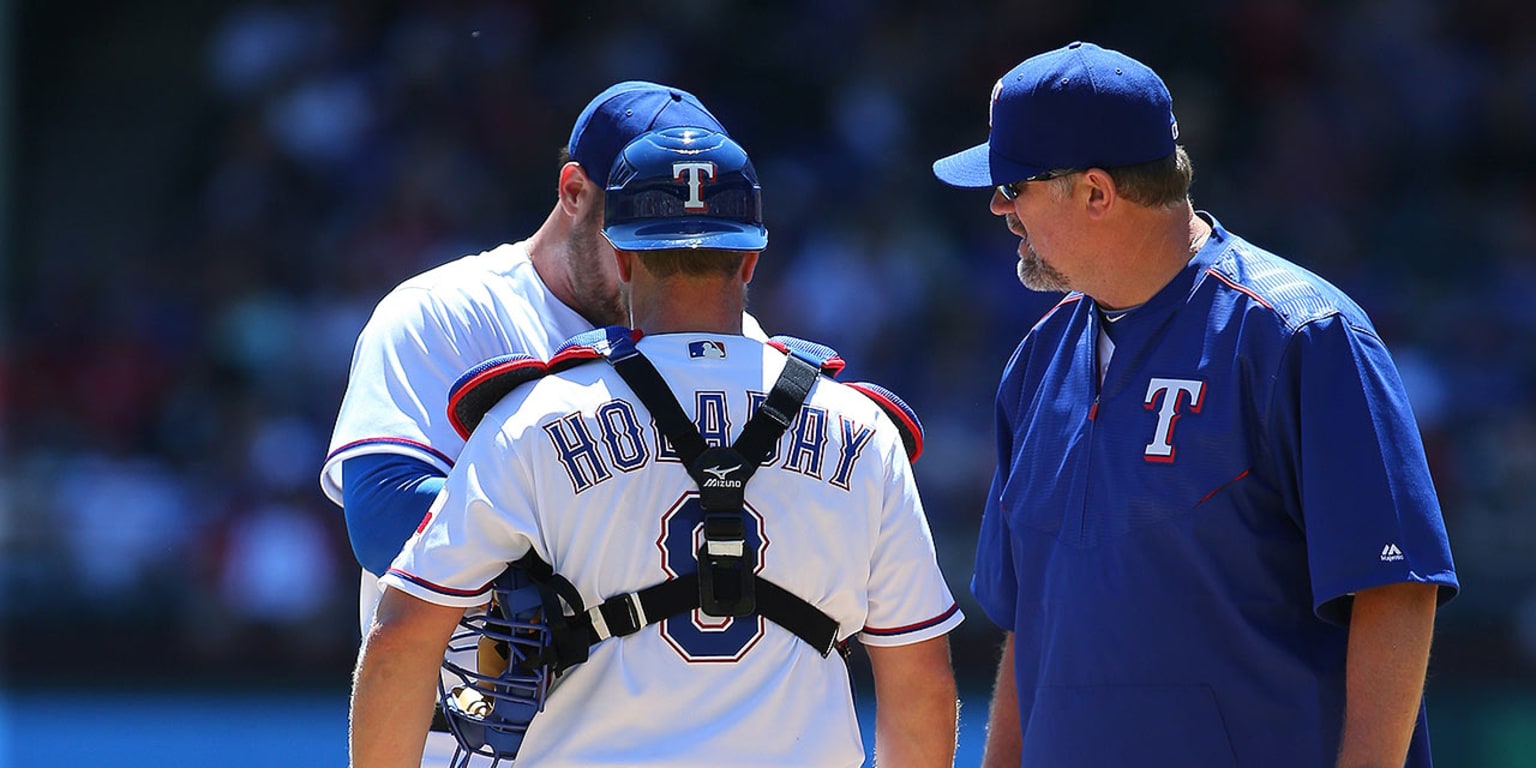 Bryan Holaday to fill in for Robinson Chirinos