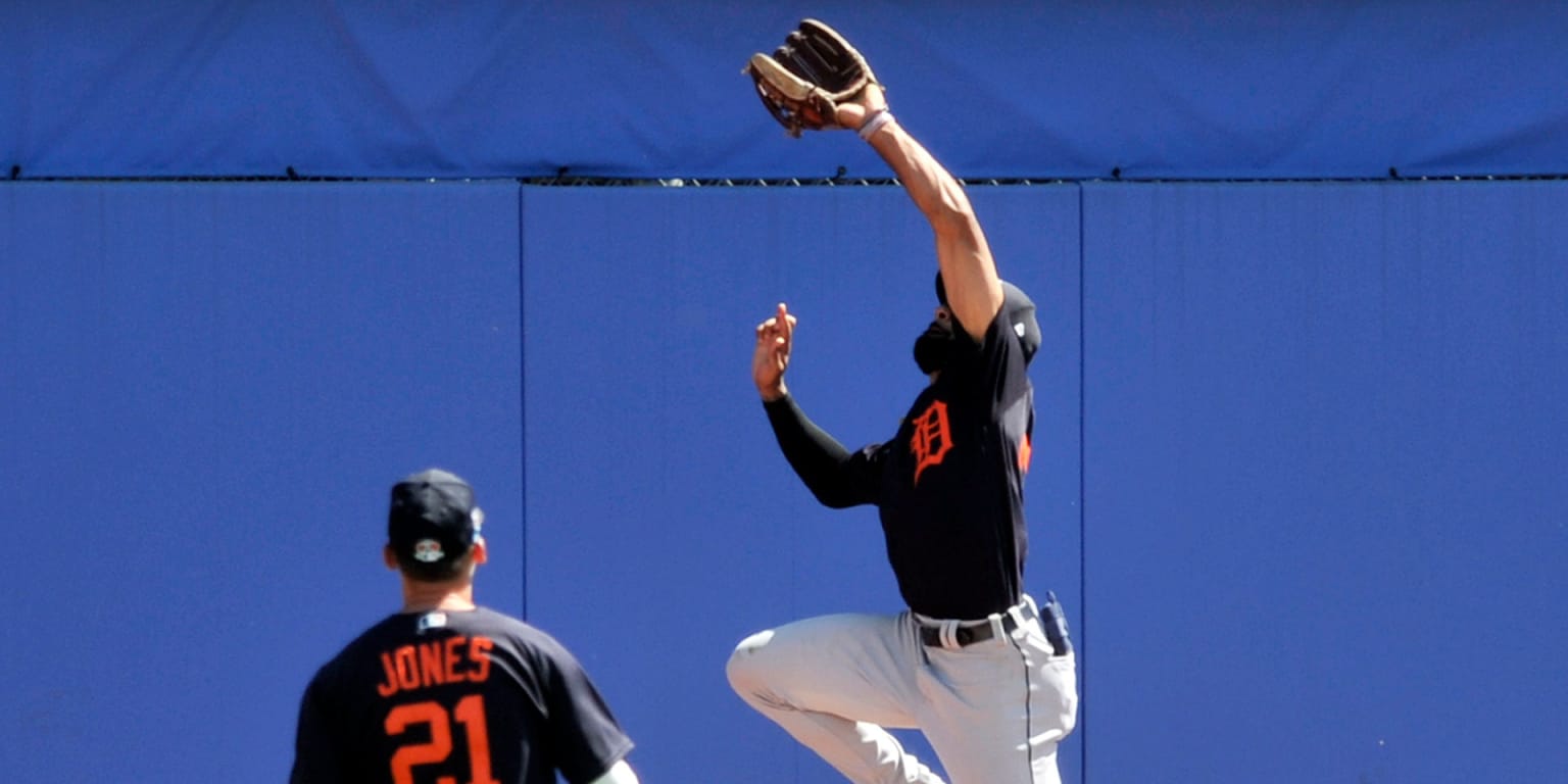 Derek Hill Triple-A highlight-reel catches