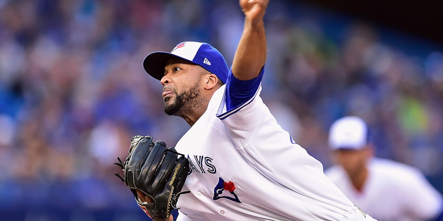 Francisco Liriano returns to defeat Yankees