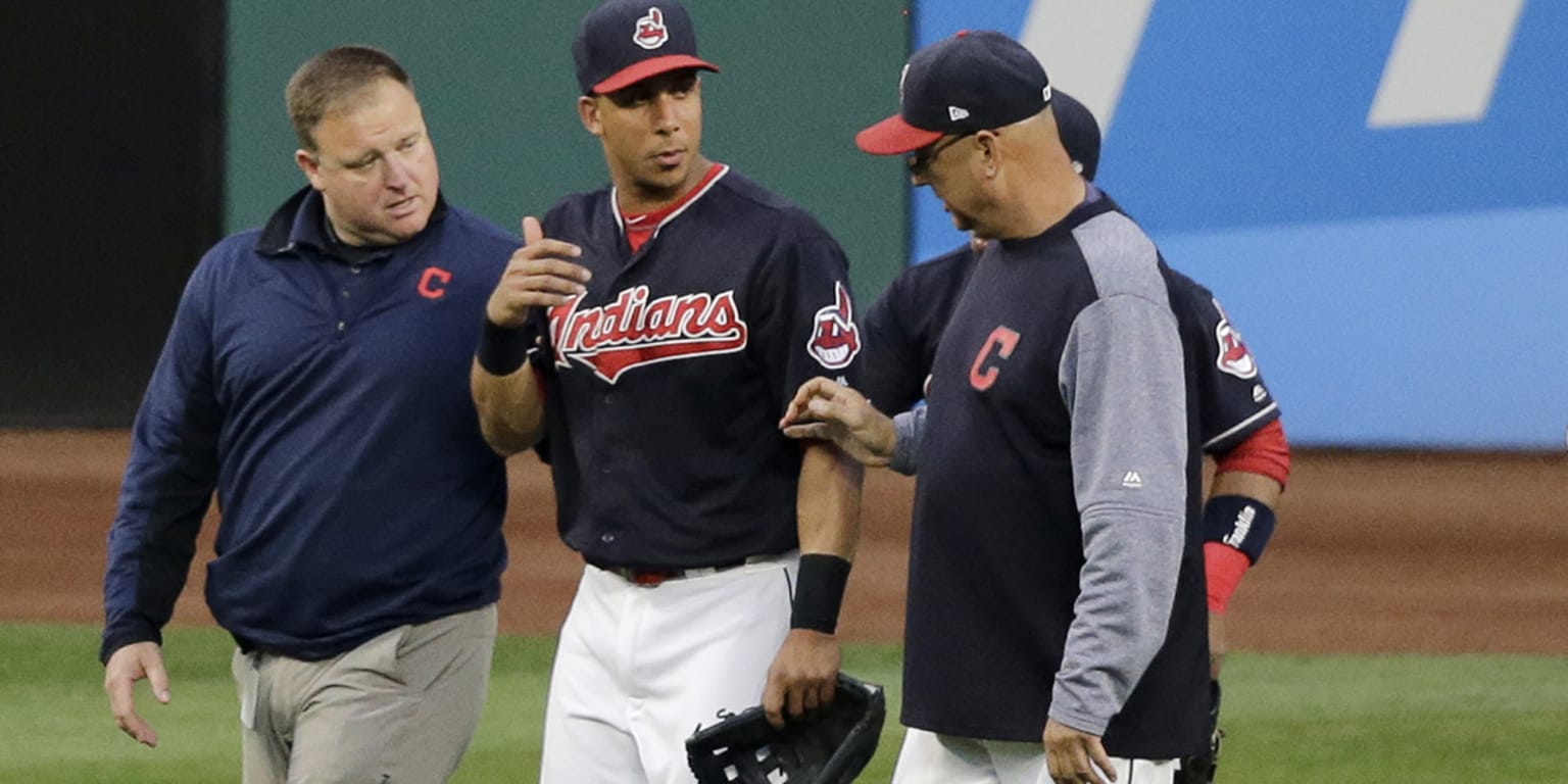 Indios inhabilitan a Michael Brantley y suben a Erik González