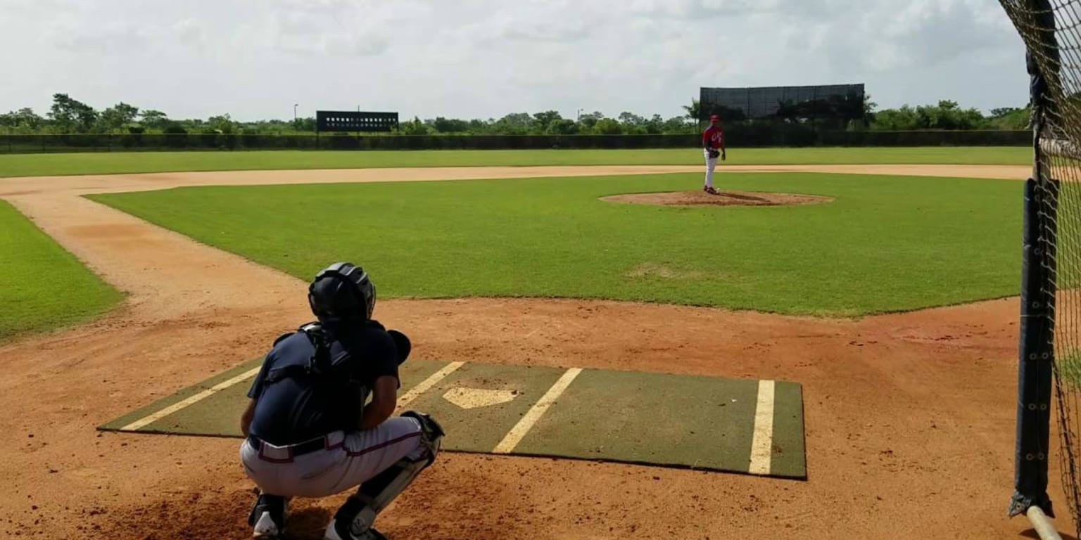 Los Padres pactaron con el pitcher cubano Ramón Pérez