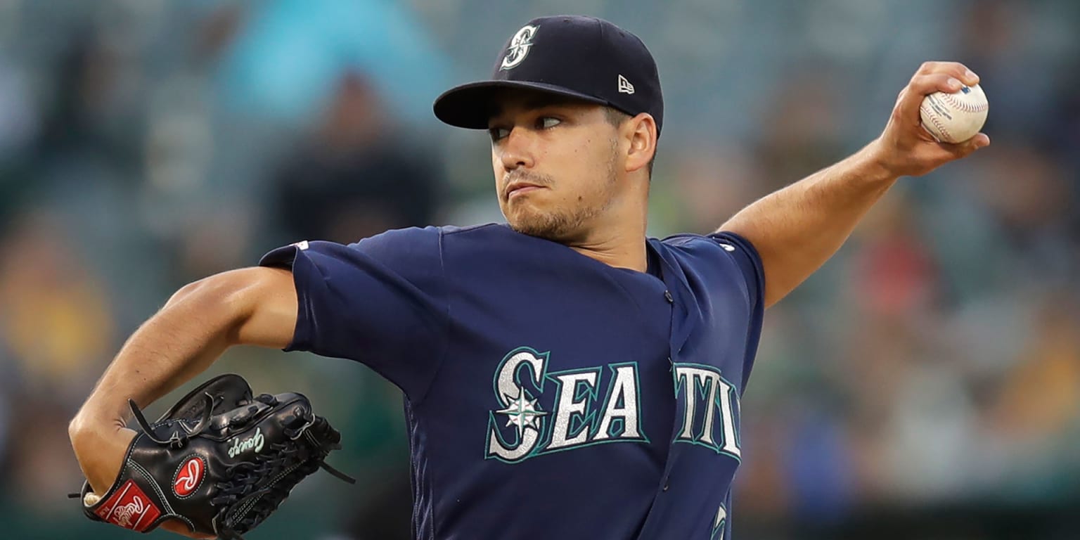 Marco Gonzales struggles vs. Chapman, A's