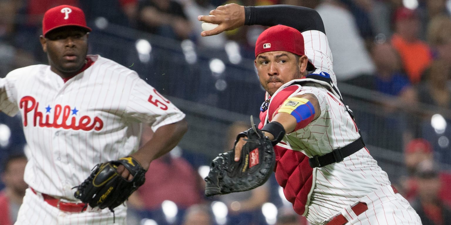 Jorge Alfaro makes 3 great plays with arm