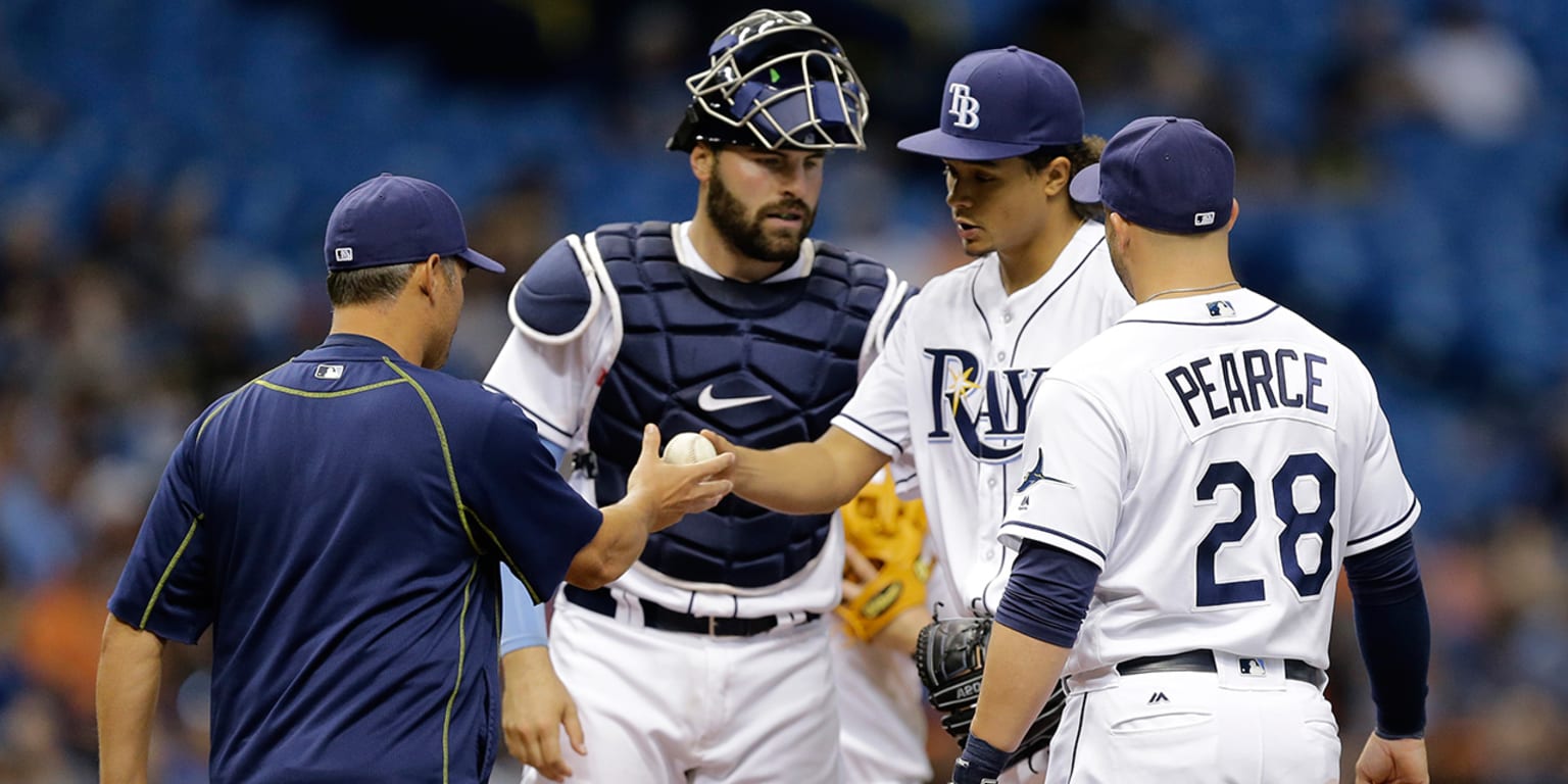 Kevin Cash wants Rays' catchers taking charge