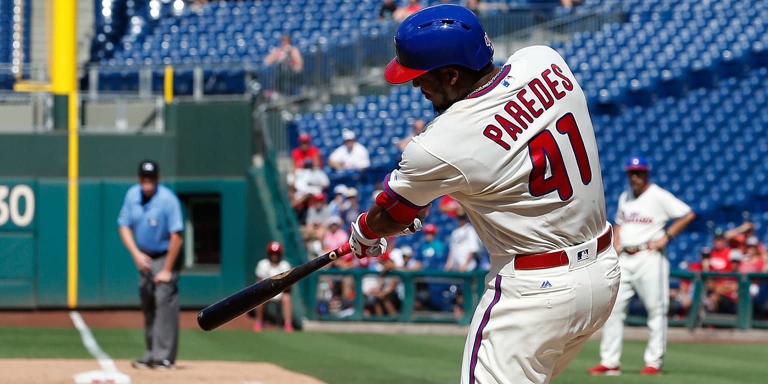 Jimmy Paredes leads Phillies to sweep at home