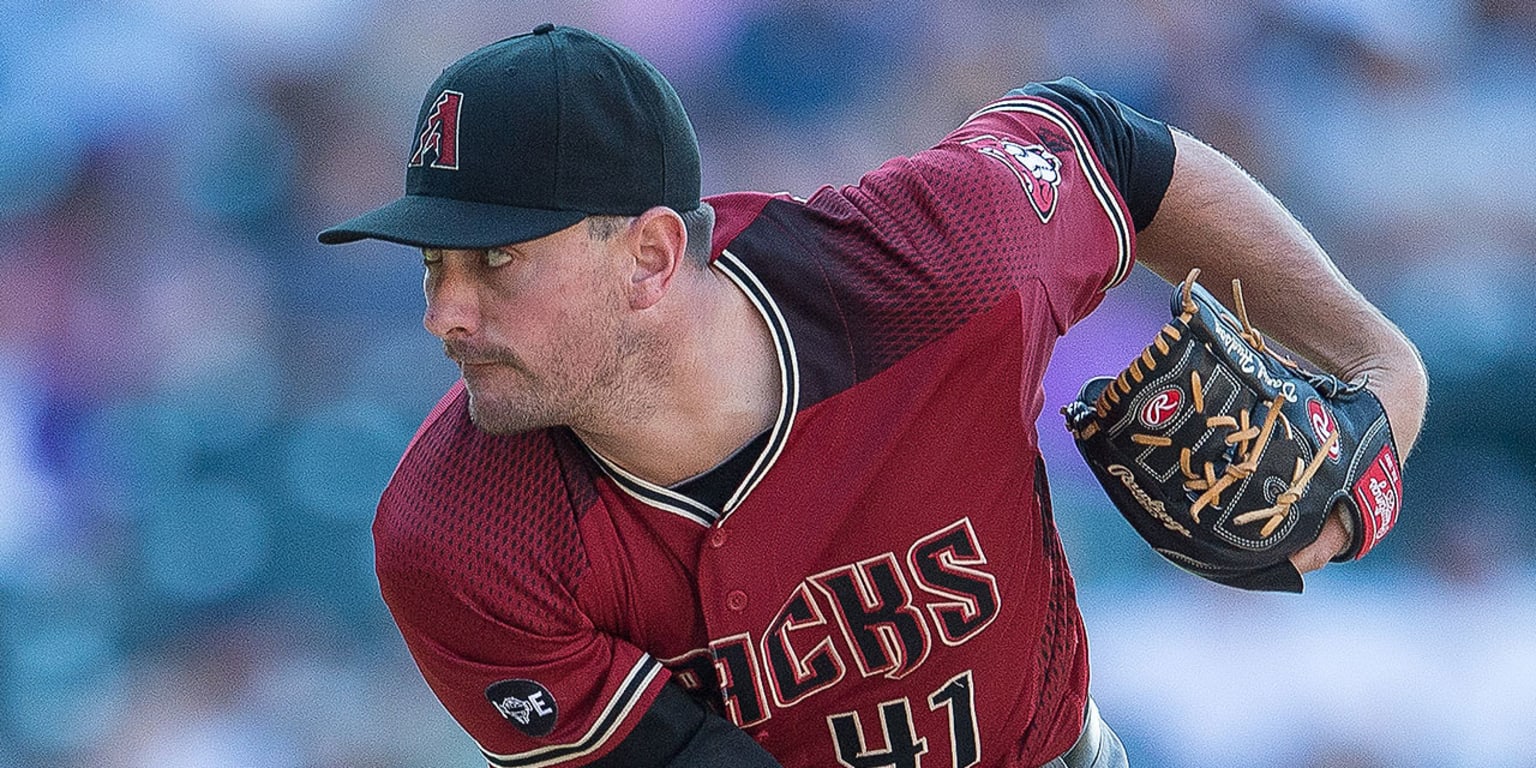 Daniel Hudson excited to sign with Pirates