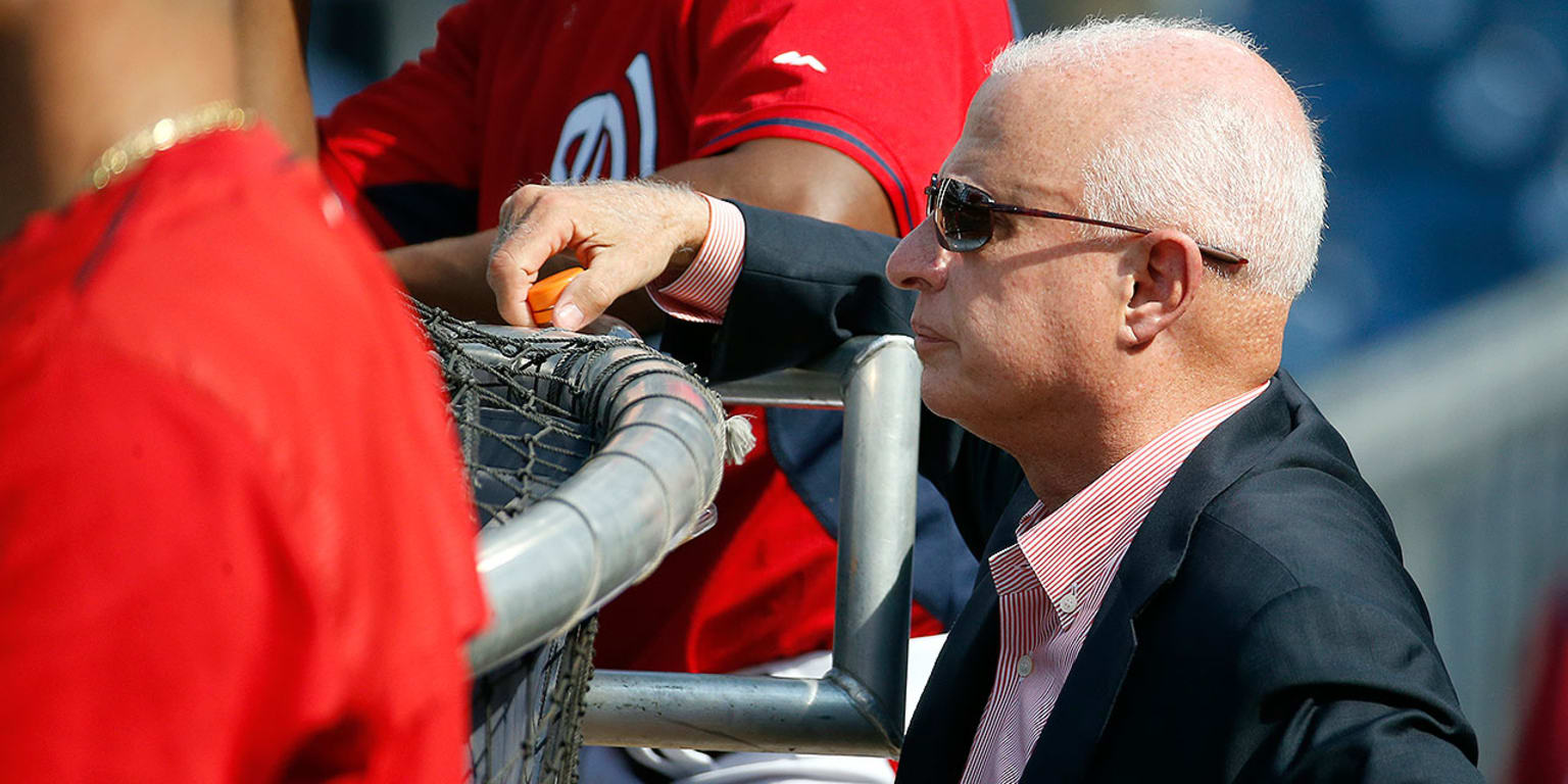 Mark Lerner has leg amputated, free of cancer