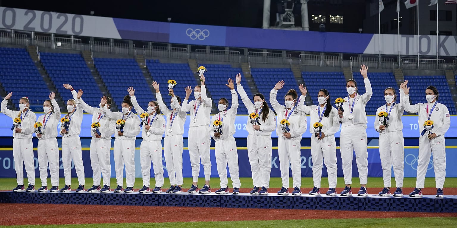 U.S. softball takes silver at Tokyo Olympics