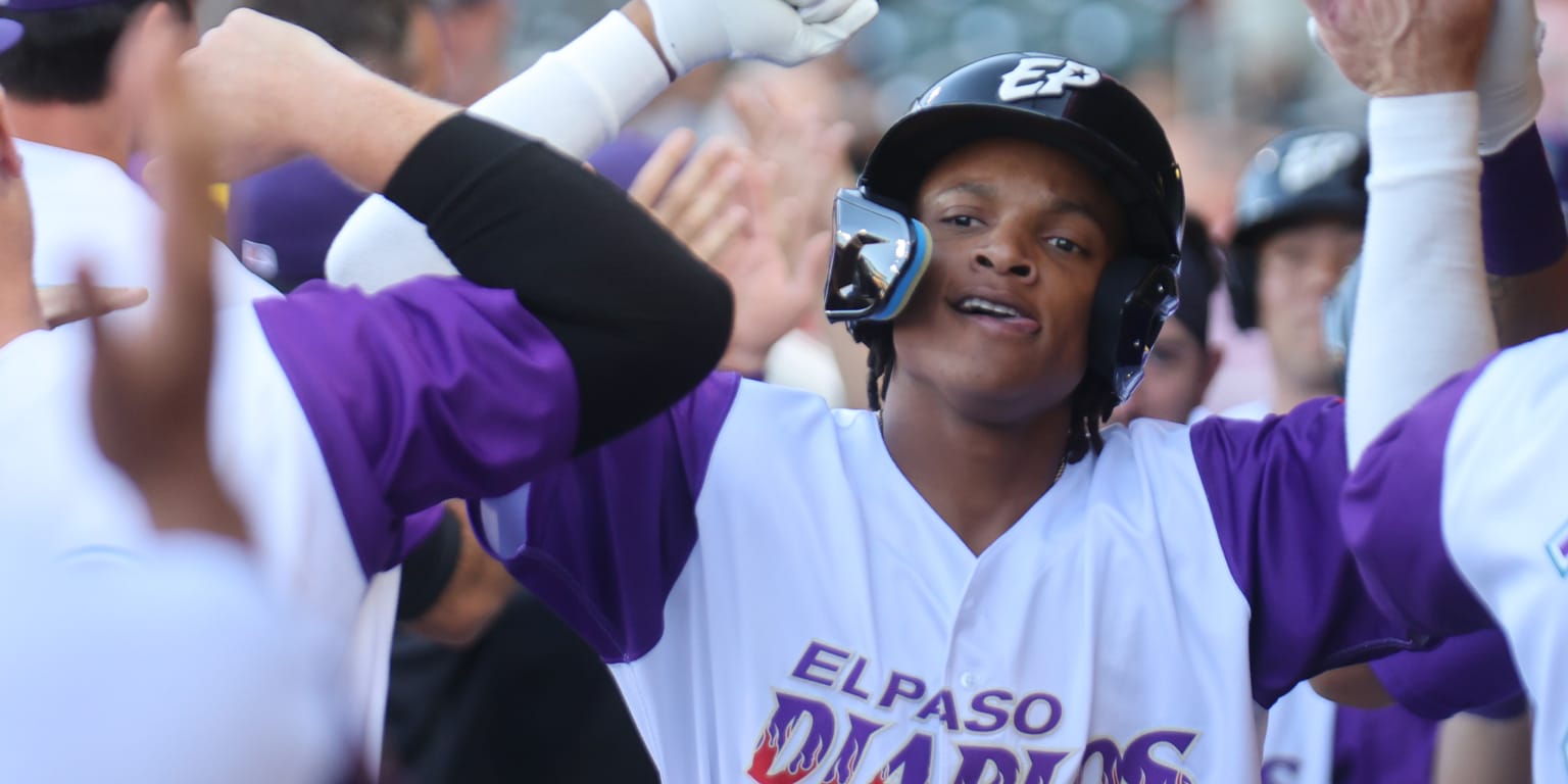 Padres top prospect Abrams hits 2 homers in Triple-A debut