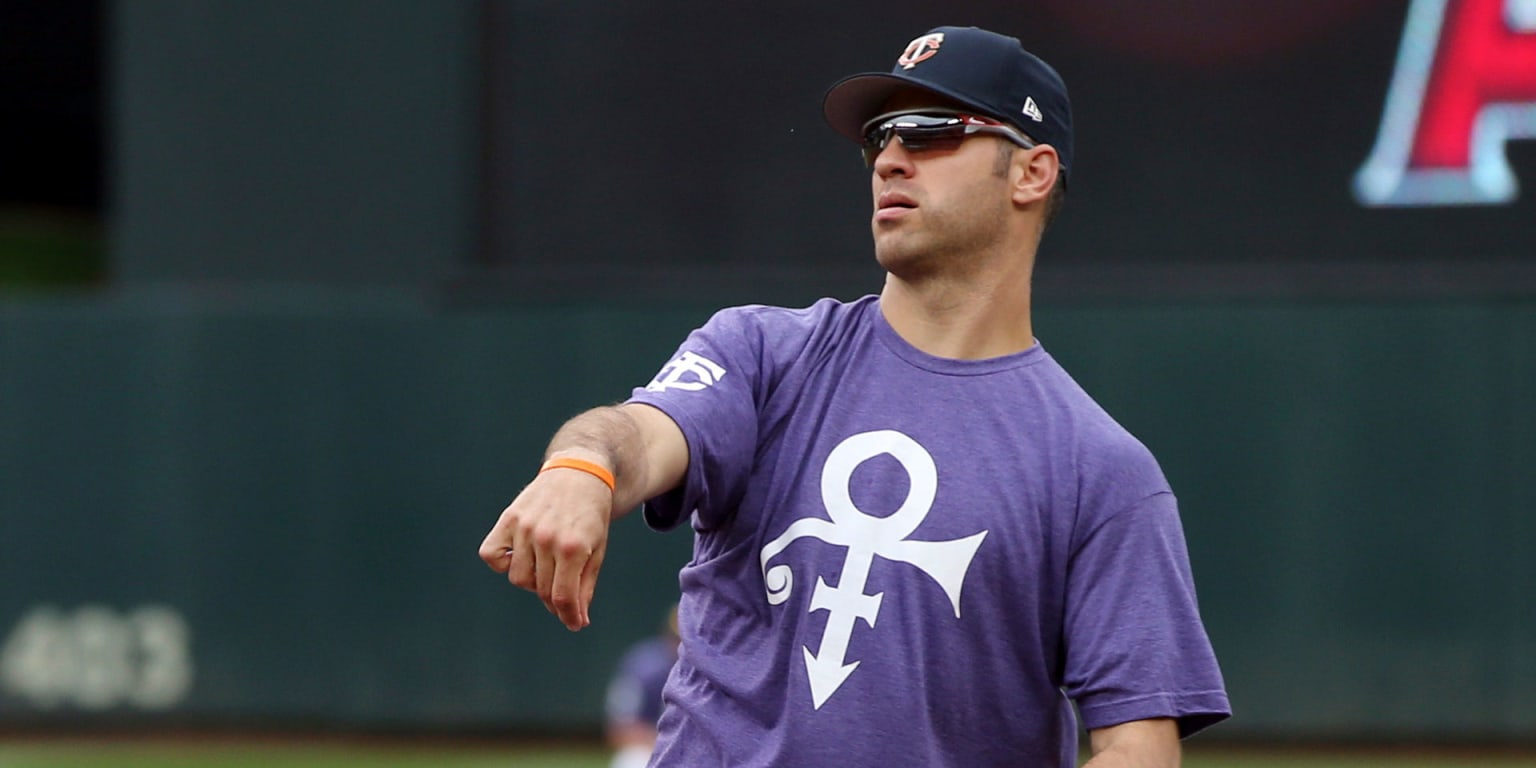 Joe Mauer working out at Target Field