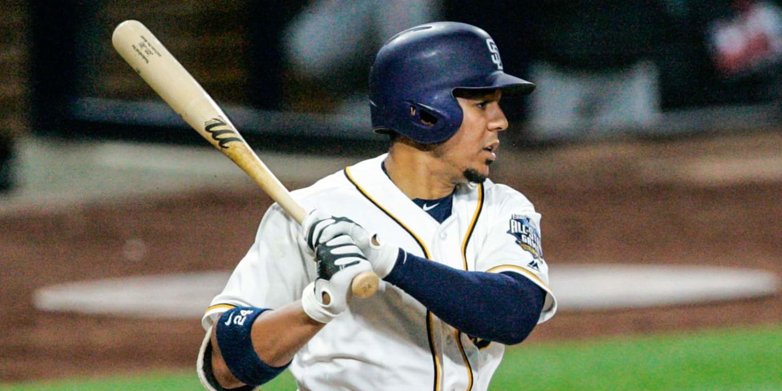 Padres' Jon Jay taking swings, nears return