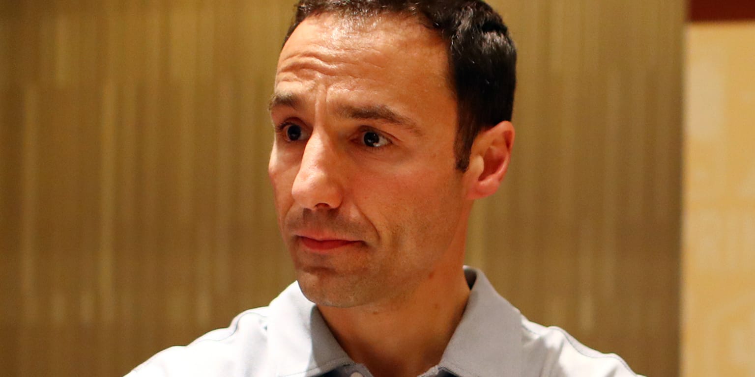 Chris Antonetti wins Sporting News Award