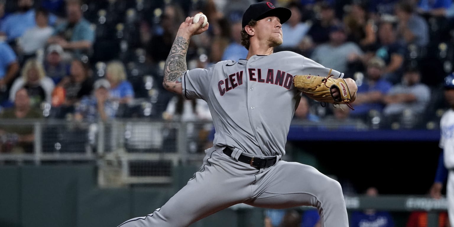 Zach Plesac goes six innings in last 2021 start for Indians