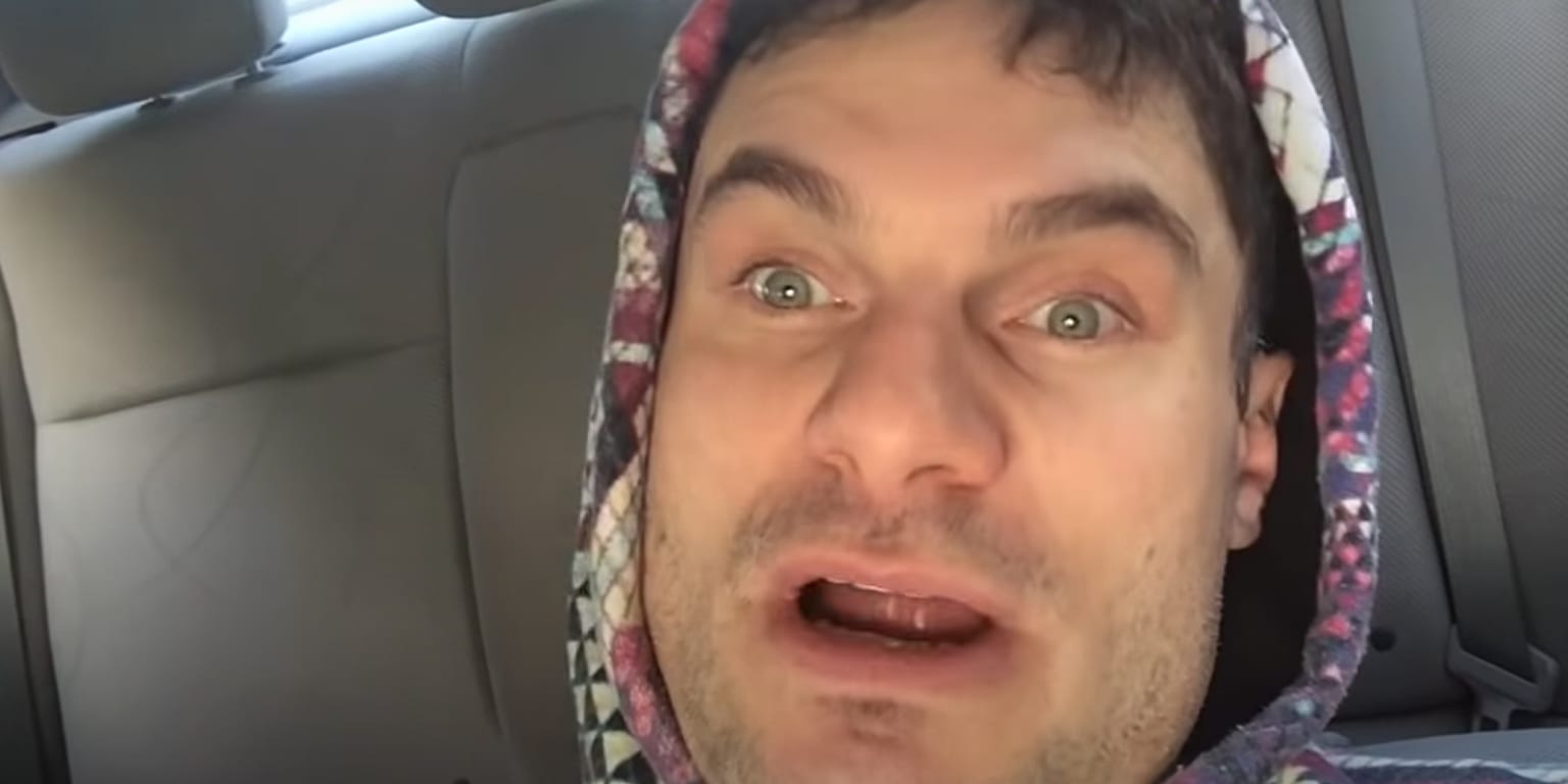 Flula Borg explains baseball