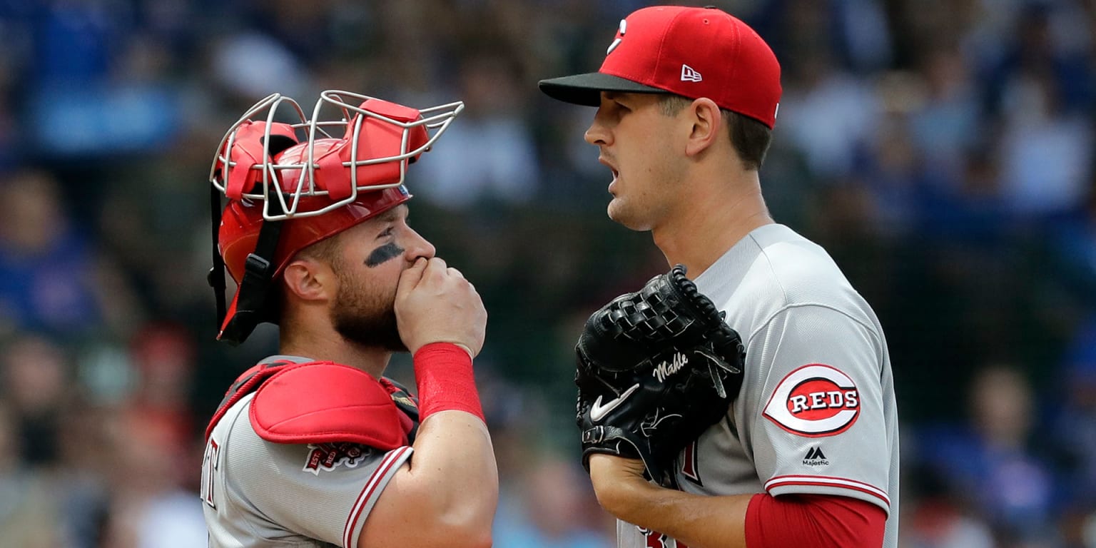 Reds hit 3 home runs in defeat to Cubs