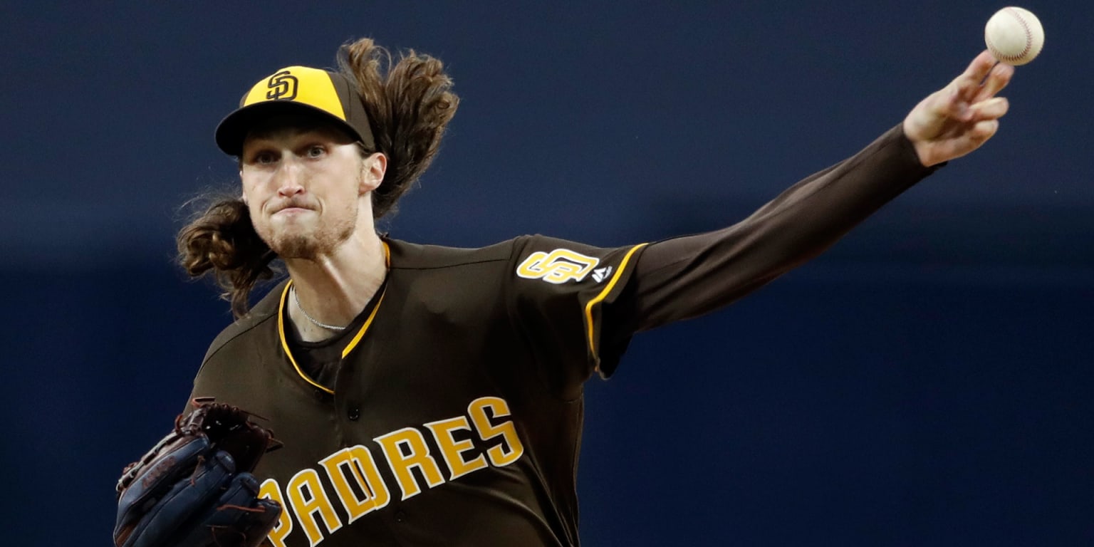 Matt Strahm pitches 8 strong innings vs. Reds