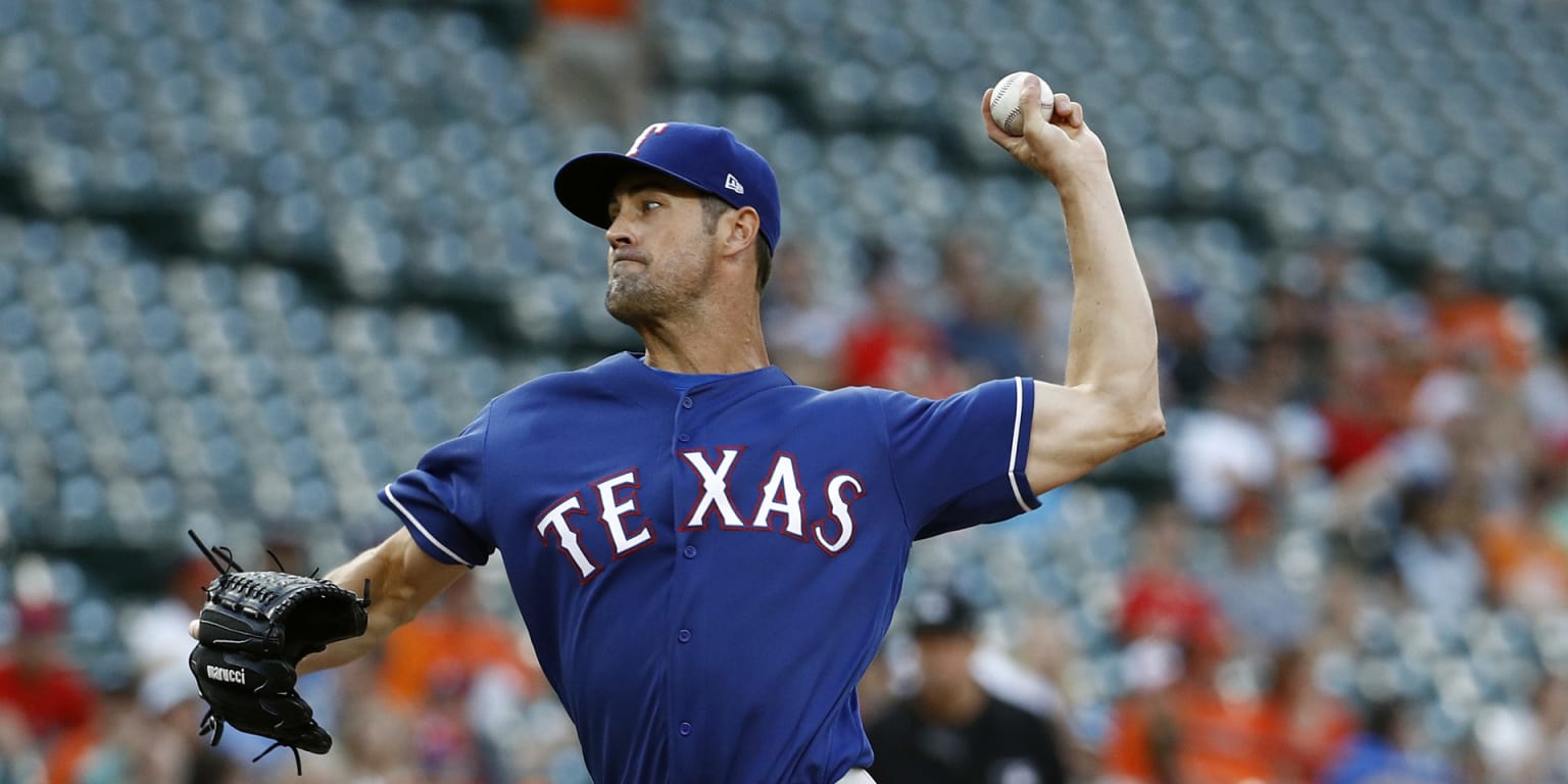 Ryan Rua's 3-run homer backs Cole Hamels