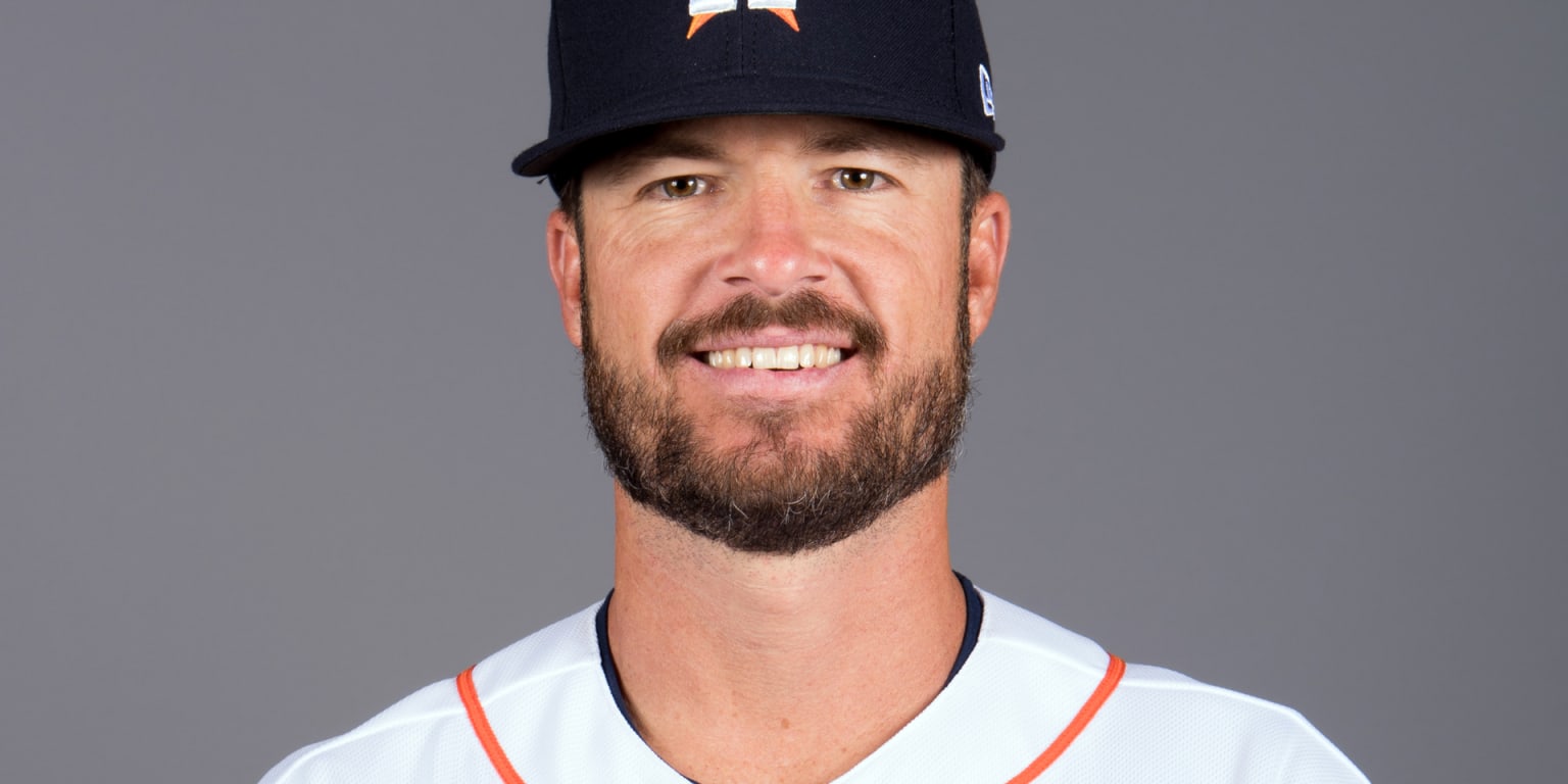 Doug White Angels pitching coach