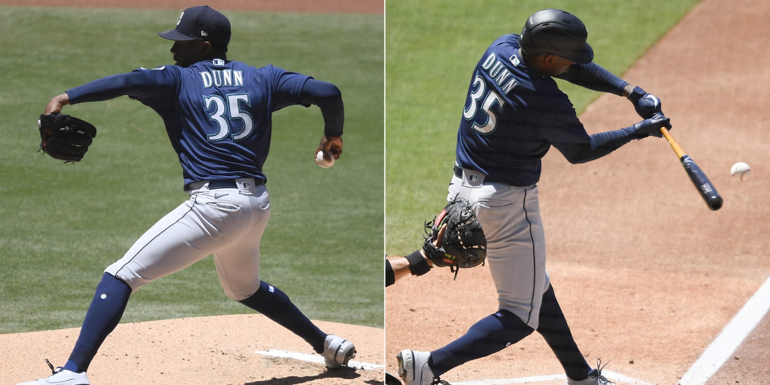 Justin Dunn notches first hit, RBI against Padres
