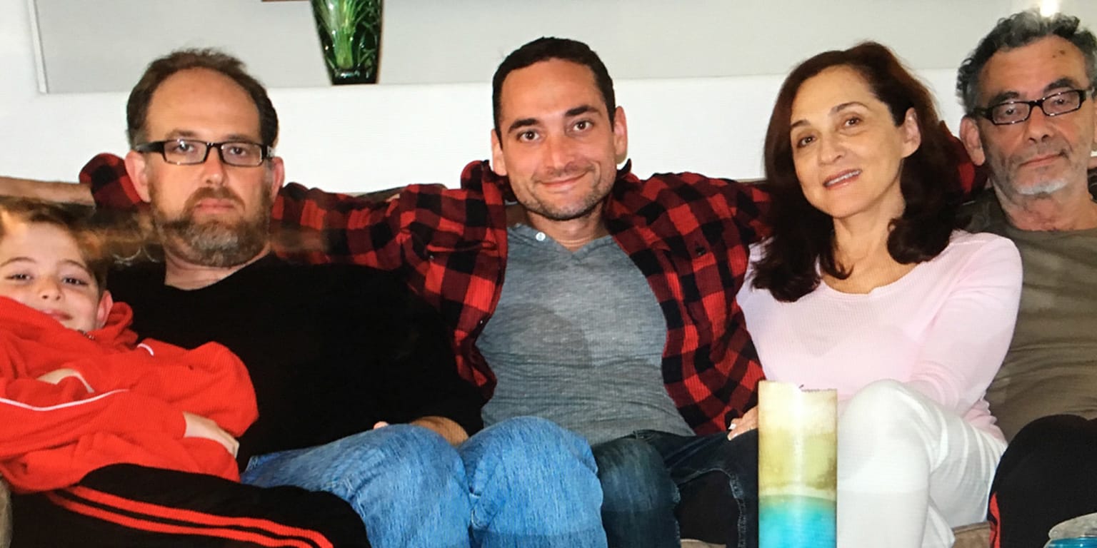 Tom Singer's sons pay loving tribute to dad