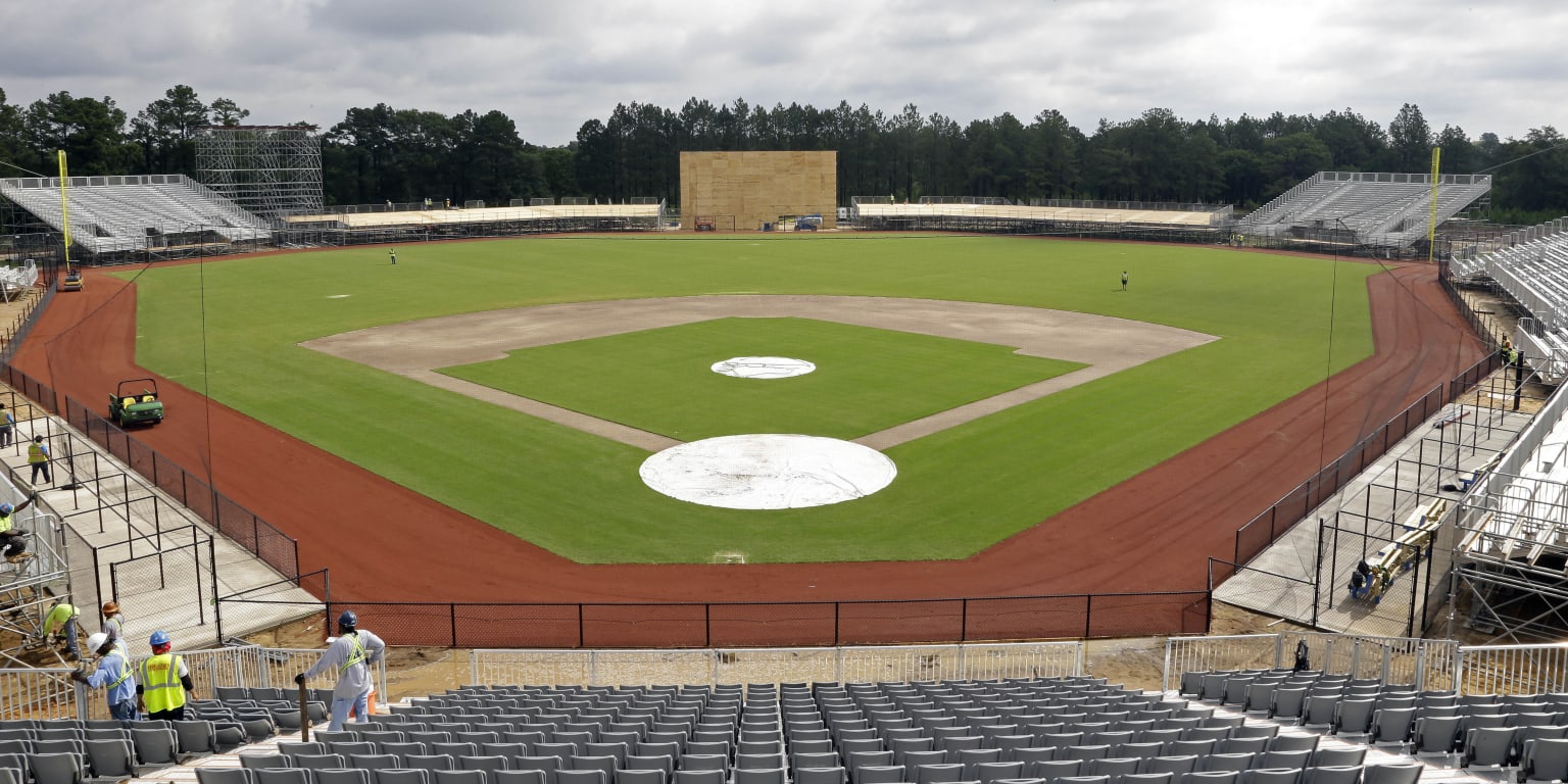 Ballpark on Army base named Fort Bragg Field