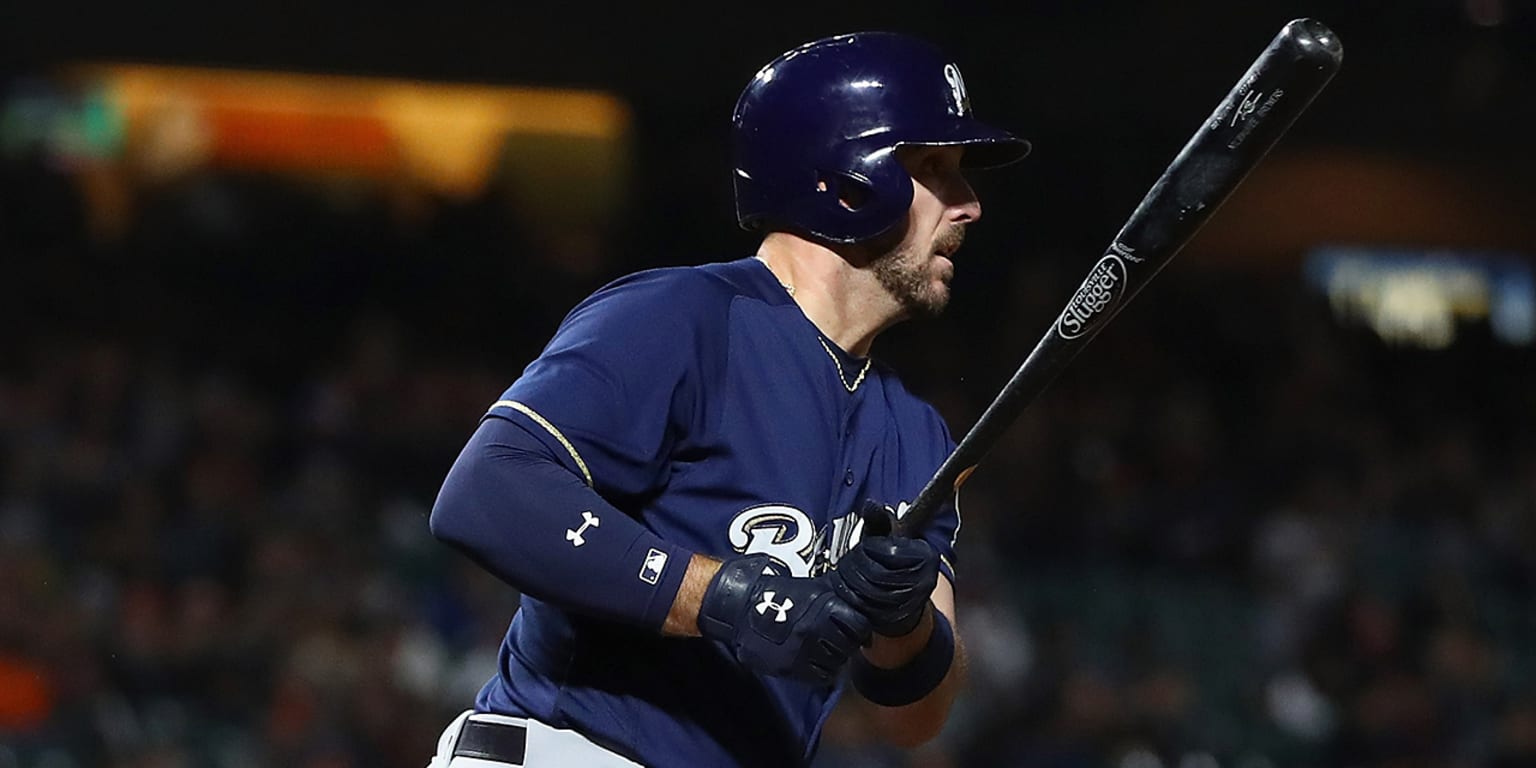 Brewers' Travis Shaw hits go-ahead RBI double