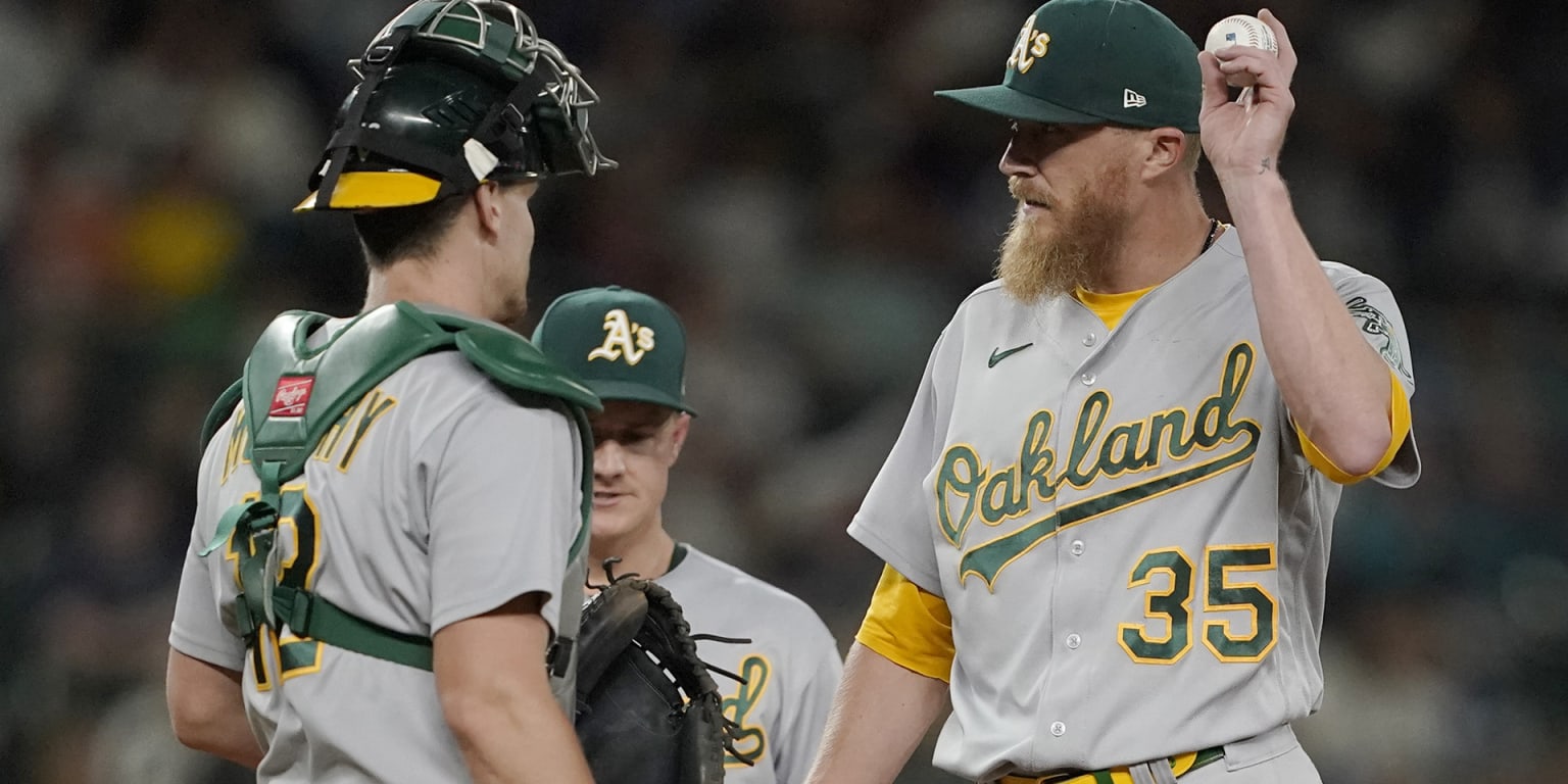 Athletics miss opportunities in loss to Mariners