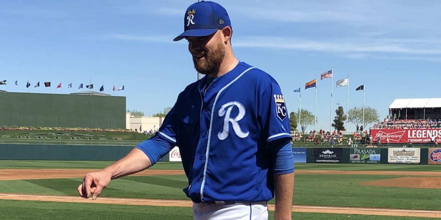 Royals' Ian Kennedy pitches well vs. D-backs