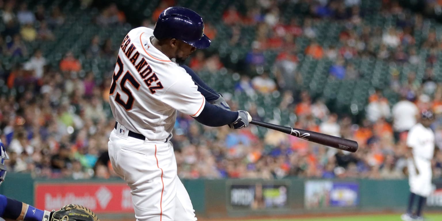 Astros keep postseason hopes alive vs. Texas