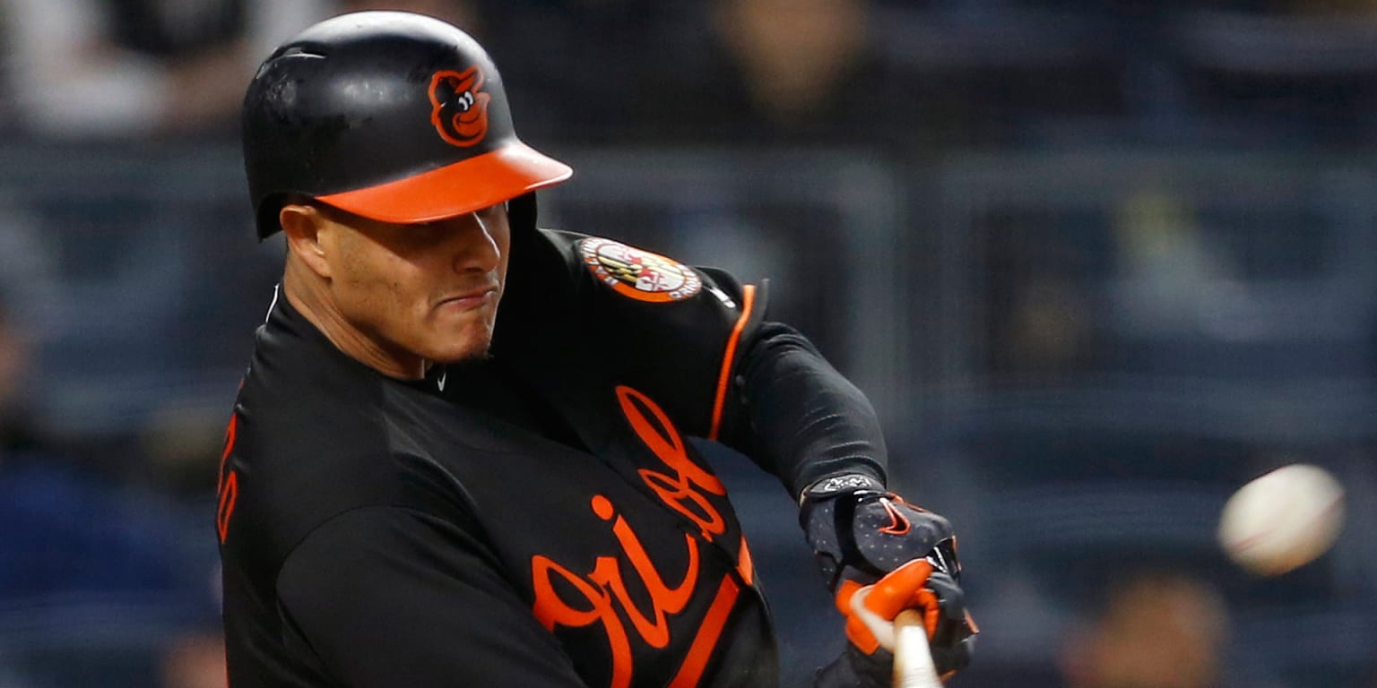 Manny Machado connects for first 2 homers