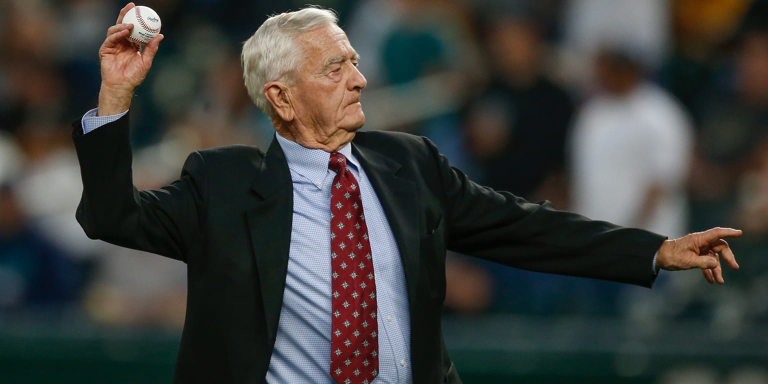 Mariners honor John Ellis, Howard Lincoln