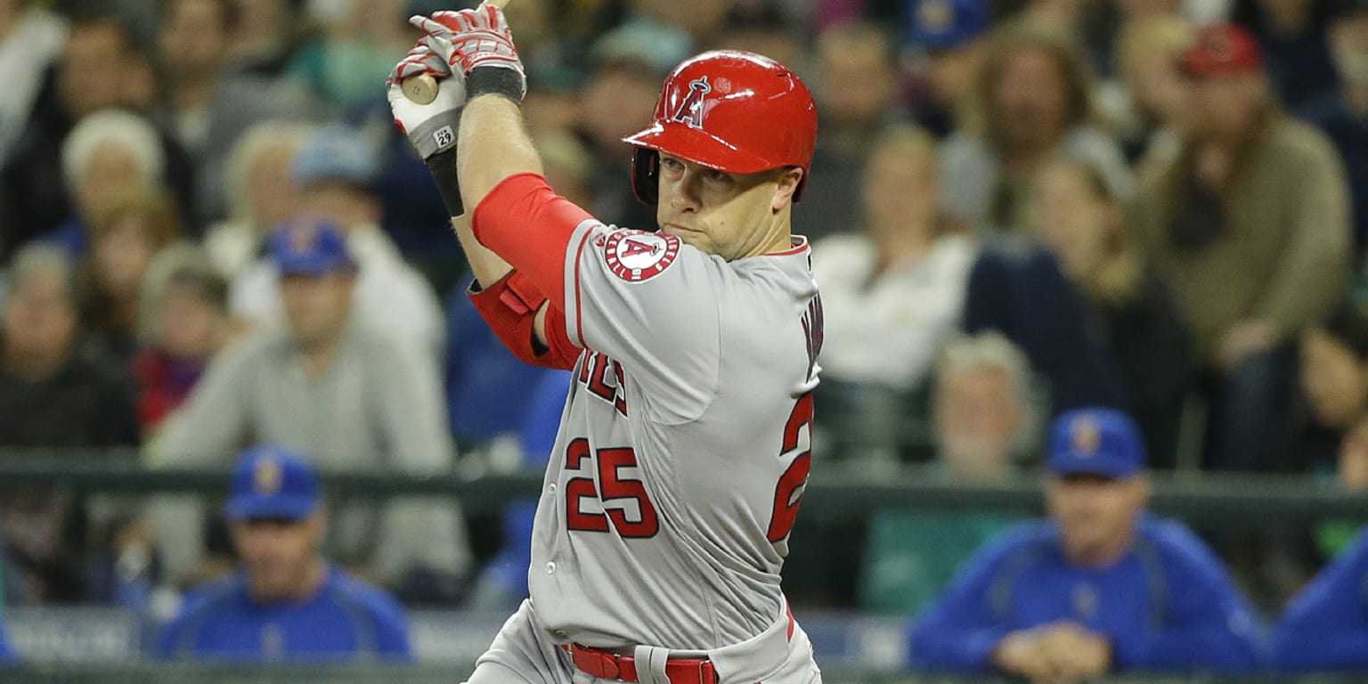 Angels put Daniel Nava, Cory Rasmus on DL