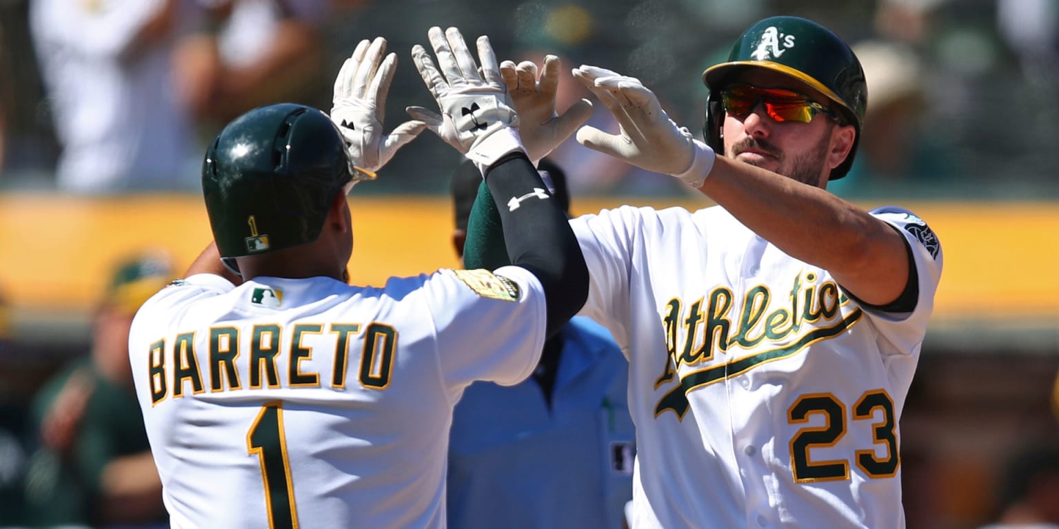 Franklin Barreto keys 5-run 4th as A's sweep