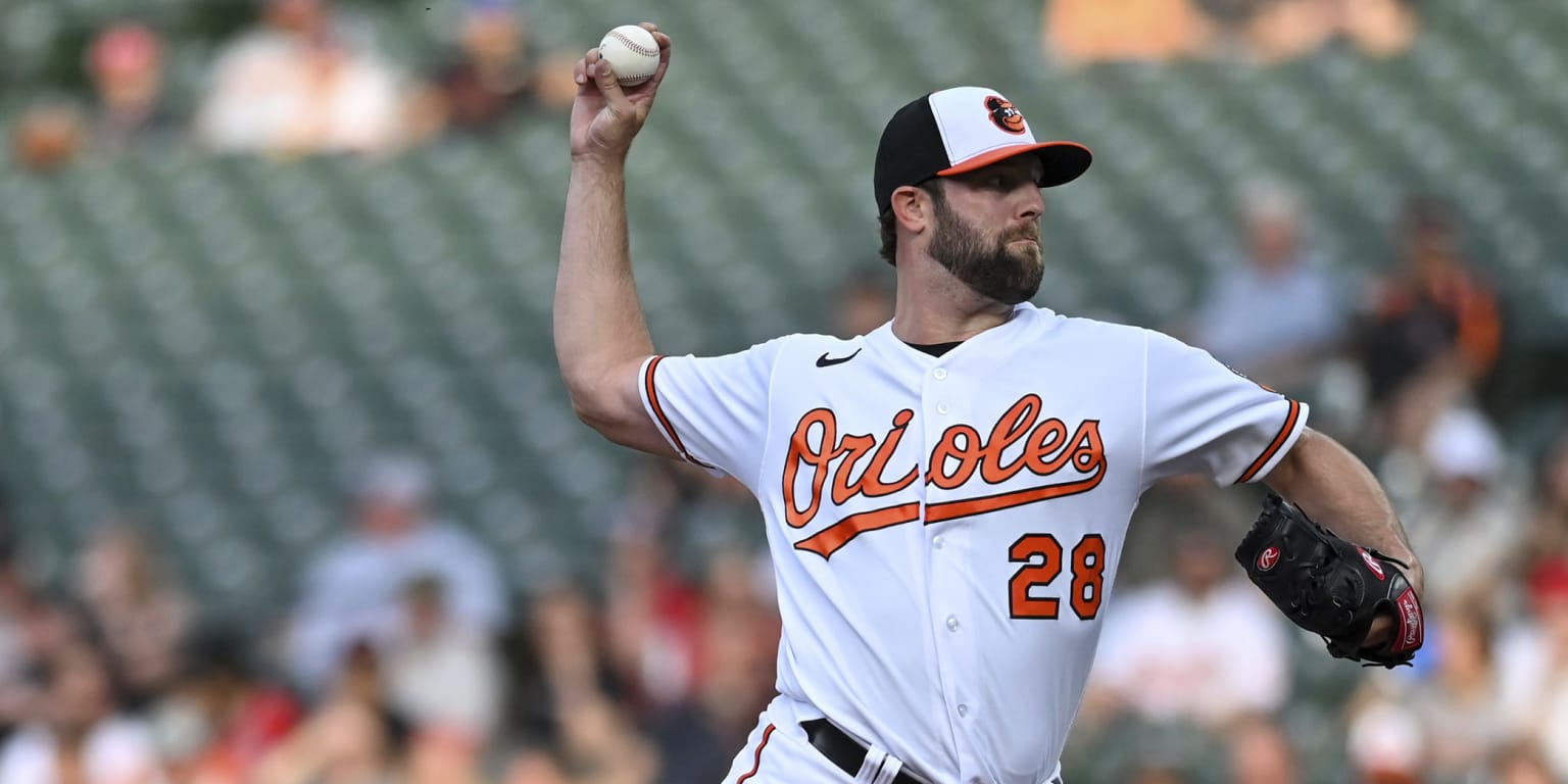 Lyles tuvo salida de calidad en revés