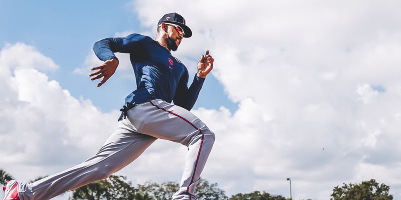 Byron Buxton turning heads with his physique