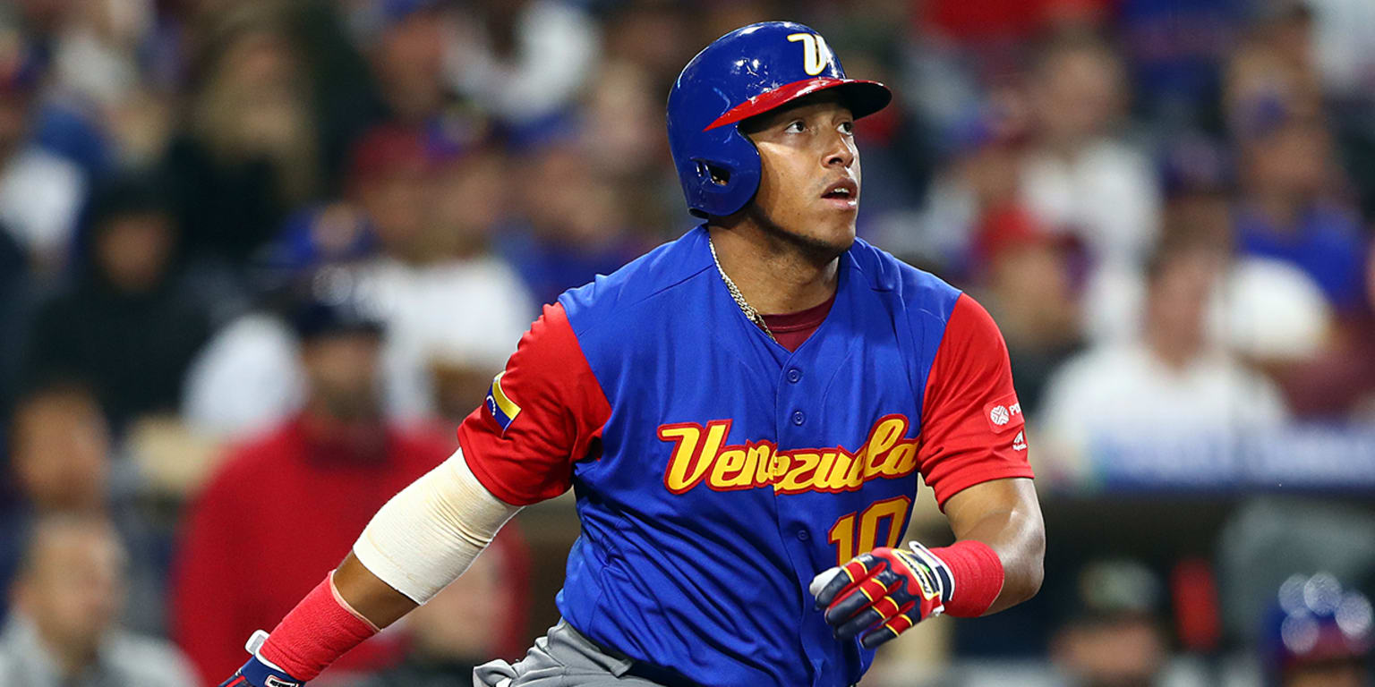 Padres' Yangervis Solarte back from WBC '17