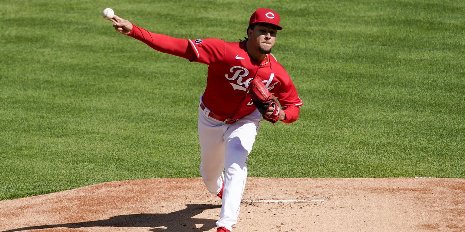 Reds lose 4th straight Luis Castillo start
