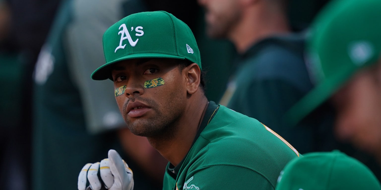 Khris Davis focused on helping A's win