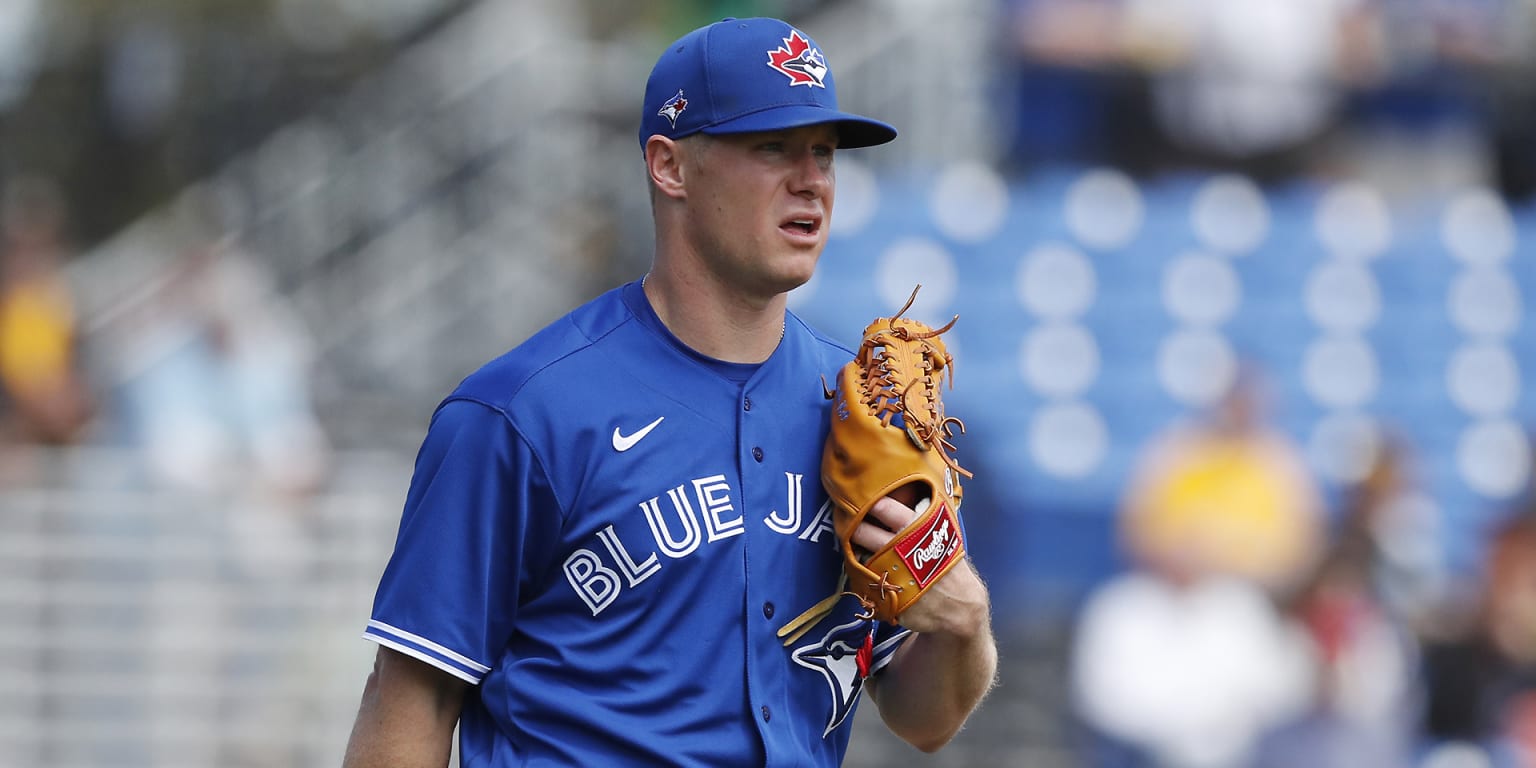 Blue Jays pitcher Chase Anderson strains oblique