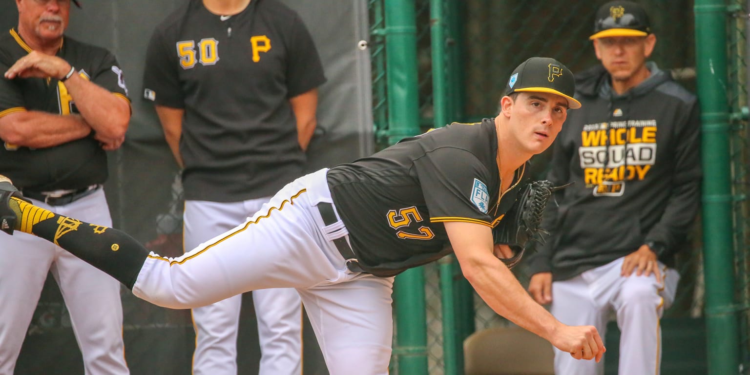 Nick Burdi competes for Pirates' roster spot
