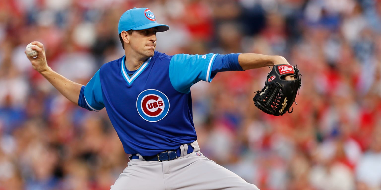 Kyle Hendricks has two hits, two RBIs in 7th