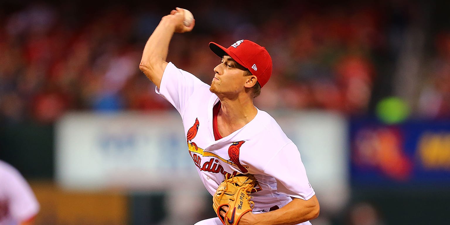 Luke Weaver leads Cardinals over Pirates