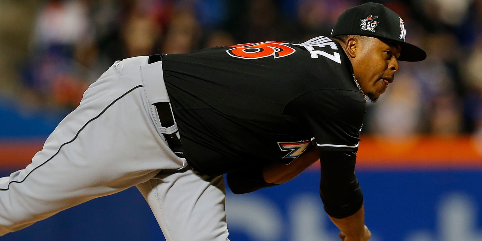 Edinson Volquez, 3 others added to 40-man