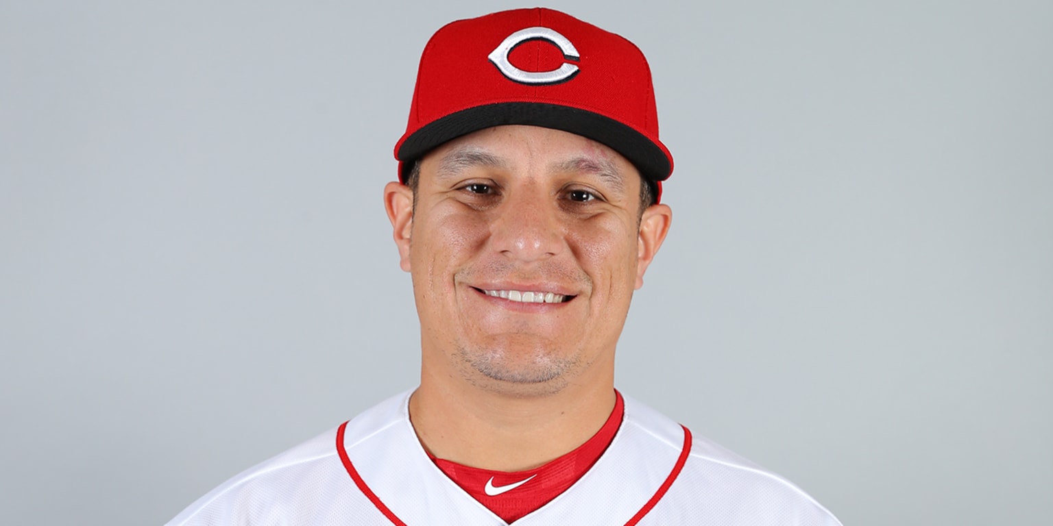David Hernandez status holding up Reds bullpen