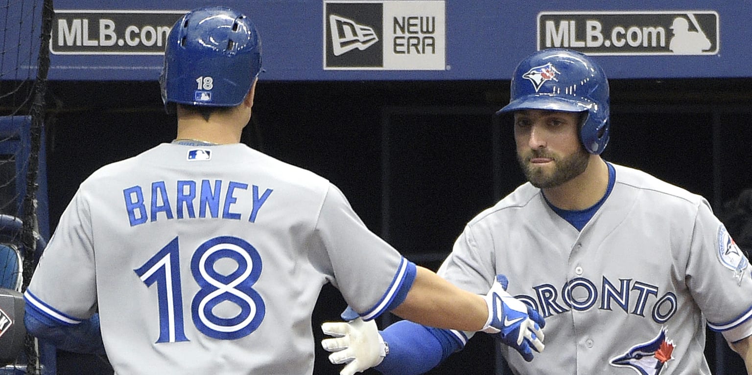 Pinch-hitter Darwin Barney delivers big hit