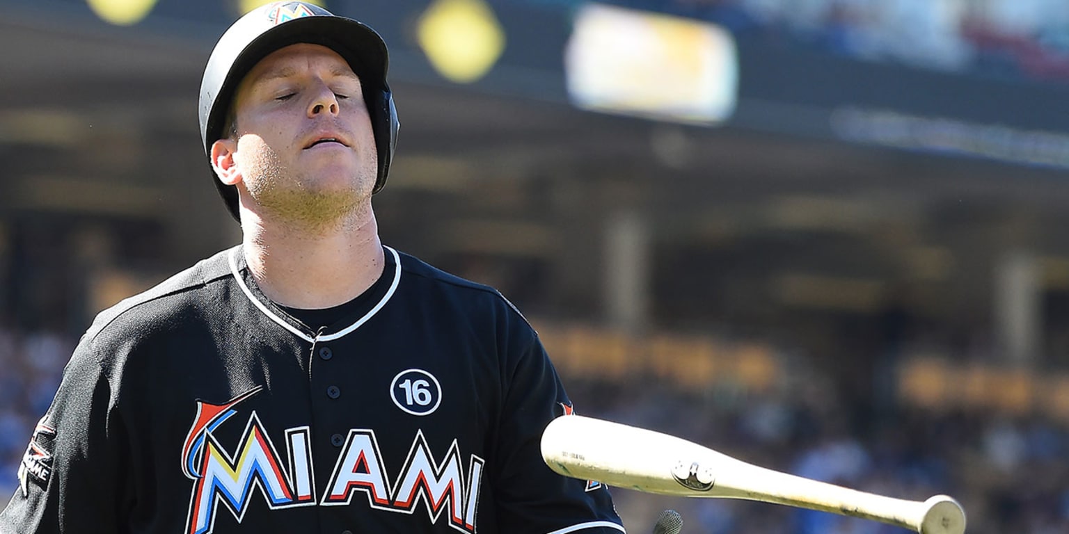 Marlins' A.J. Ellis returns to face Dodgers