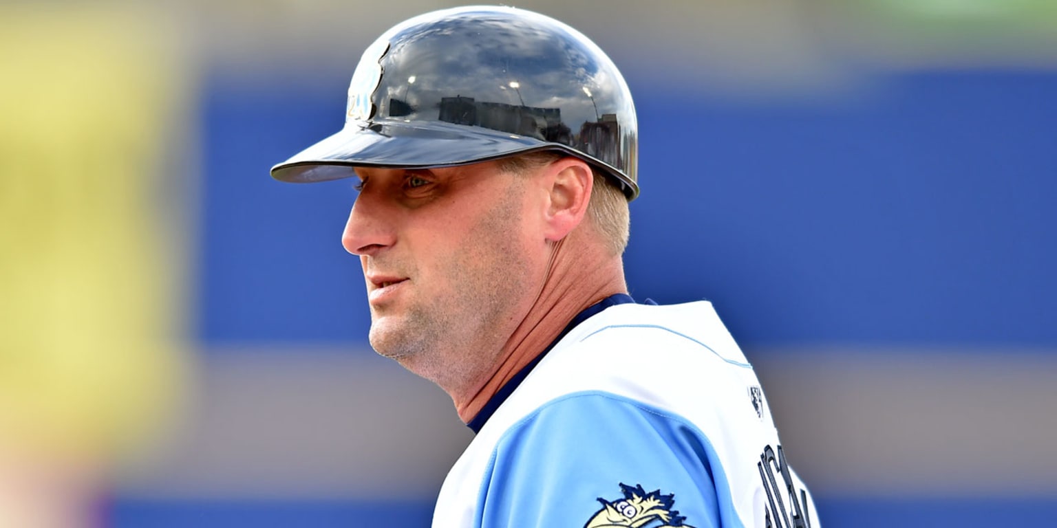 Royals promote Minors coach Brian Buchanan
